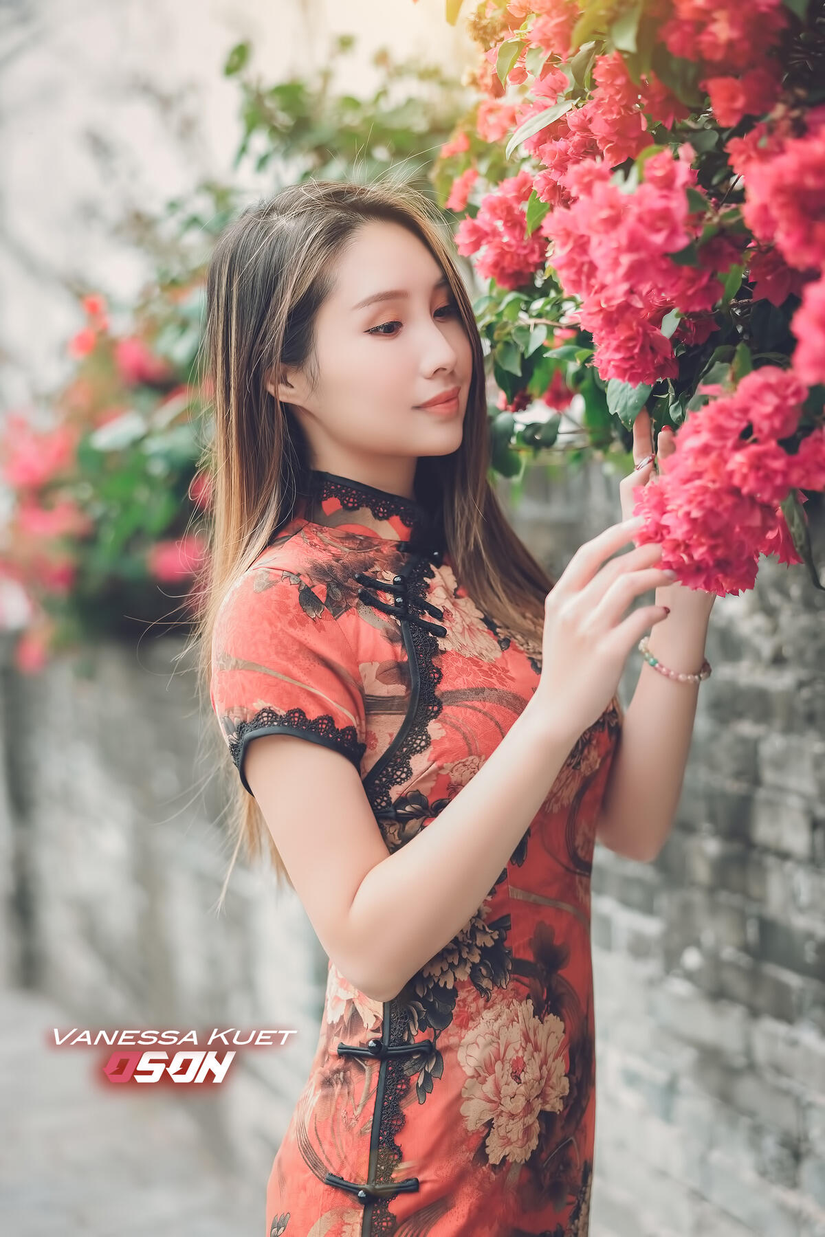 Vanessa Kuet -- fotop.net photo sharing network